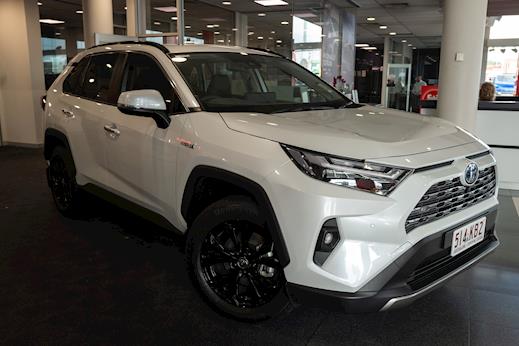 RAV4 Crusier 2WD Hybrid | Oldmac Toyota