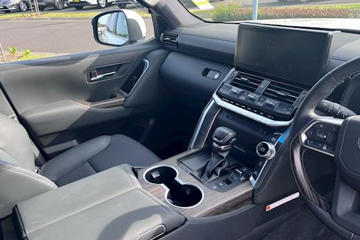 LandCruiser 300 VX | Nowra Toyota